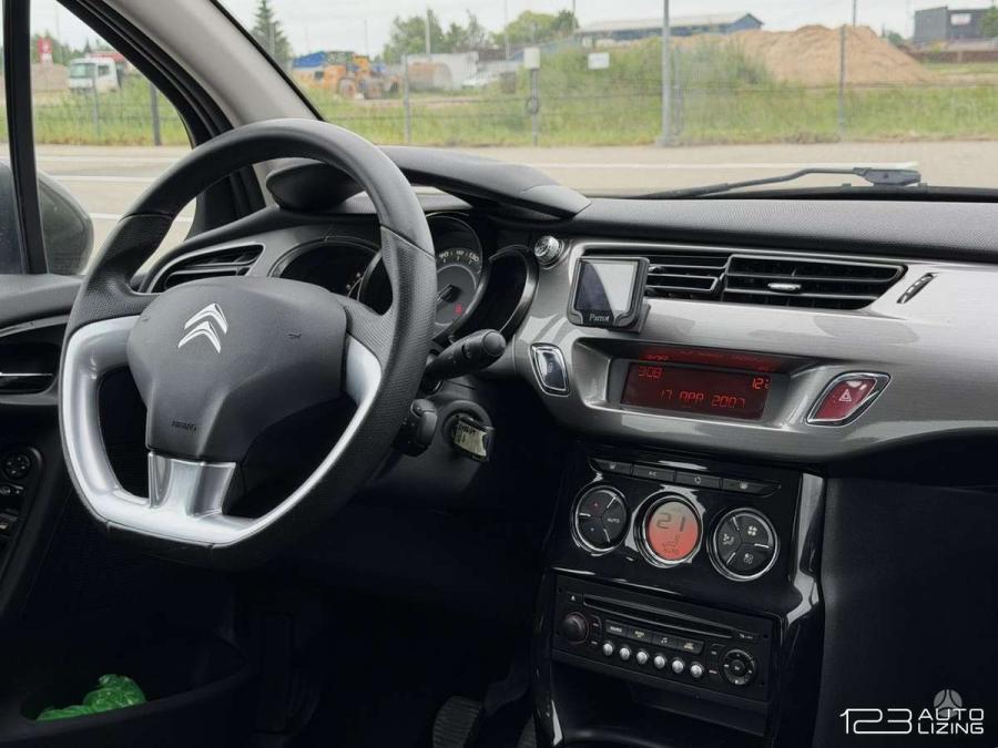 Brown Citroen C3 2012 in Taurage, with an engine capacity of 1.60 L and mileage of 332 thousand km for 2900 €, photo 15 on AUTOMOTO.COM.LV