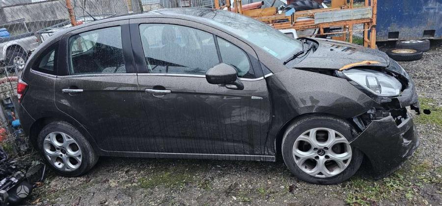 Brūns Citroen C3 2014 Panevēža, ar dzinēja tilpumu 1.20 L un nobraukumu 170 tūkst. km par 3400 €, foto 4 vietnē AUTOMOTO.COM.LV