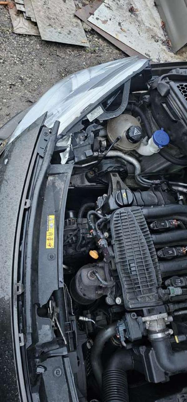 Brūns Citroen C3 2014 Panevēža, ar dzinēja tilpumu 1.20 L un nobraukumu 170 tūkst. km par 3400 €, foto 11 vietnē AUTOMOTO.COM.LV