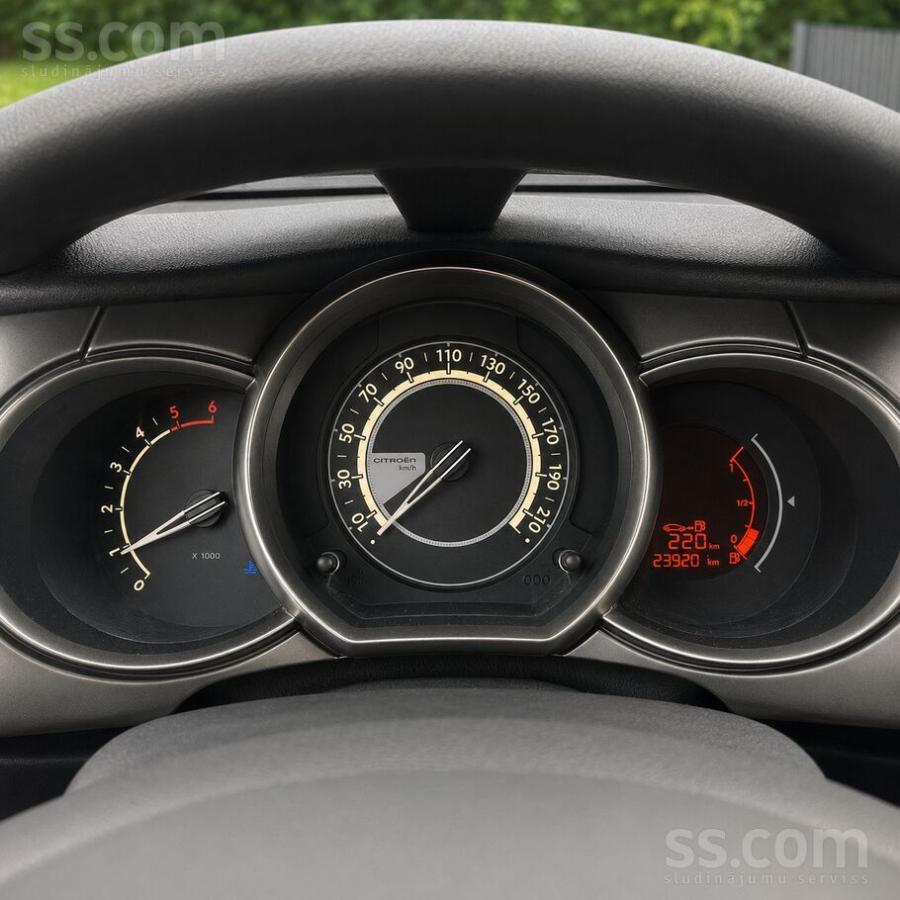 Brown Citroen C3 2014 in Riga, with an engine capacity of 1.60 L and mileage of 239 thousand km for 4300 €, photo 15 on AUTOMOTO.COM.LV