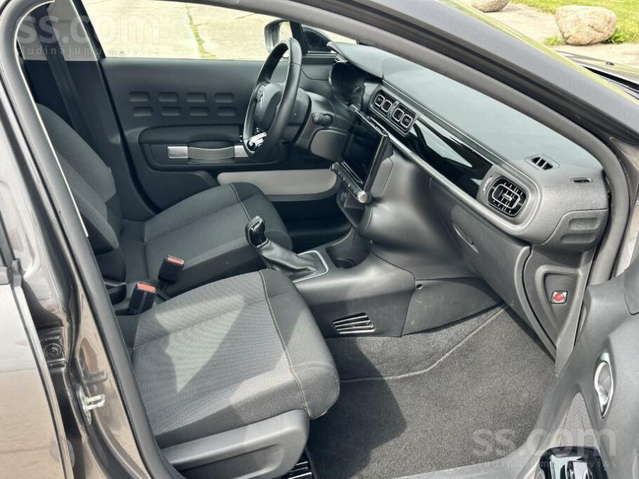 Brown Citroen C3 2022 in Riga, with an engine capacity of 1.20 L and mileage of 99 thousand km for 11599 €, photo 27 on AUTOMOTO.COM.LV