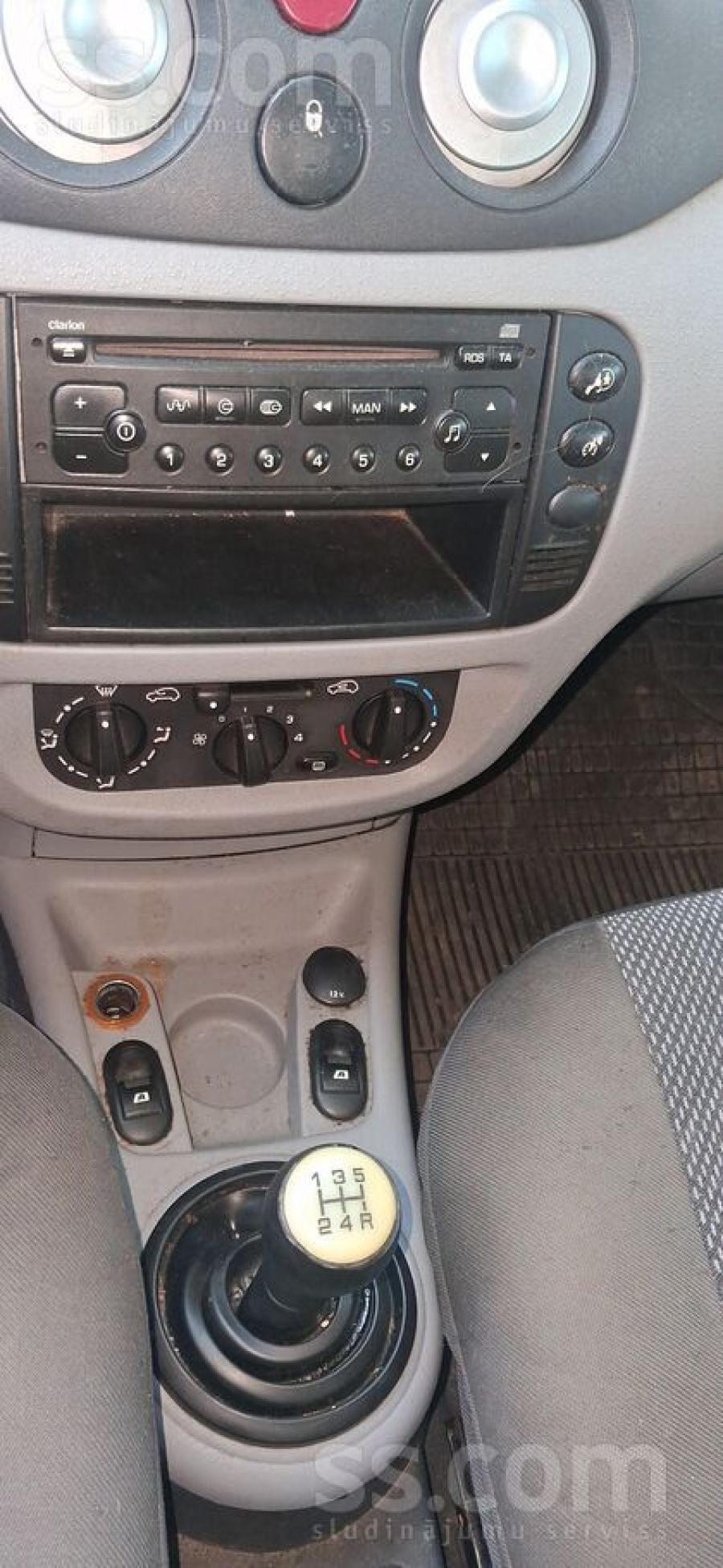 Zaļš Citroen C3 2003 Rīga, ar dzinēja tilpumu 1.40 L un nobraukumu 216 tūkst. km par 500 €, foto 5 vietnē AUTOMOTO.COM.LV