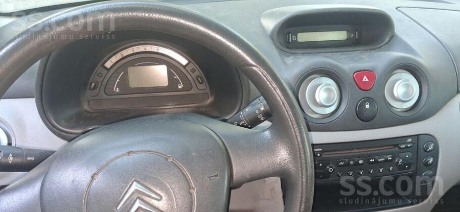 Zaļš Citroen C3 2003 Rīga, ar dzinēja tilpumu 1.40 L un nobraukumu 216 tūkst. km par 500 €, foto 7 vietnē AUTOMOTO.COM.LV