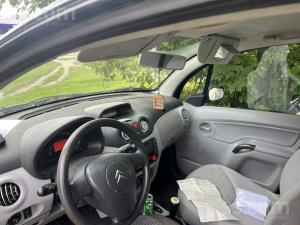 Green Citroen C3 2003 in Jelgava, with an engine capacity of 1.40 L and mileage of 219 thousand km for 250 €, photo 7 on AUTOMOTO.COM.LV
