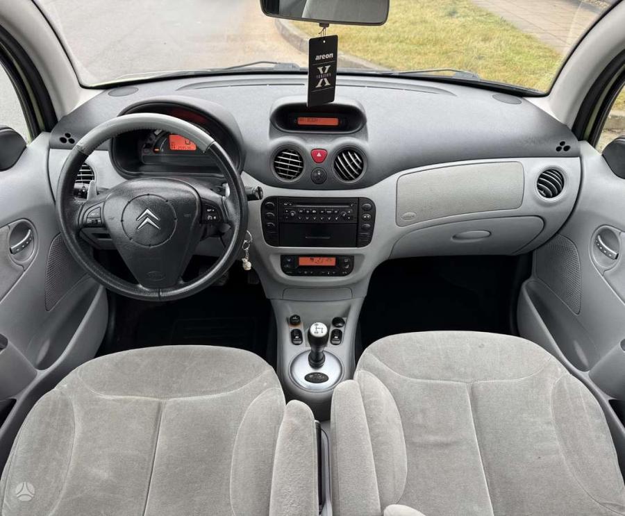 Zaļš Citroen C3 2004 Viļņa, ar dzinēja tilpumu 1.40 L un nobraukumu 260 tūkst. km par 1850 €, foto 8 vietnē AUTOMOTO.COM.LV