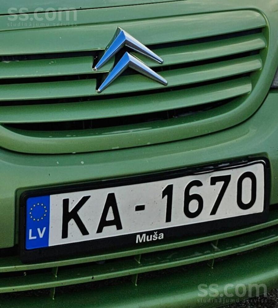 Zaļš Citroen C3 2004 Daugavpils, ar dzinēja tilpumu 1.40 L un nobraukumu 280 tūkst. km par 250 €, foto 5 vietnē AUTOMOTO.COM.LV