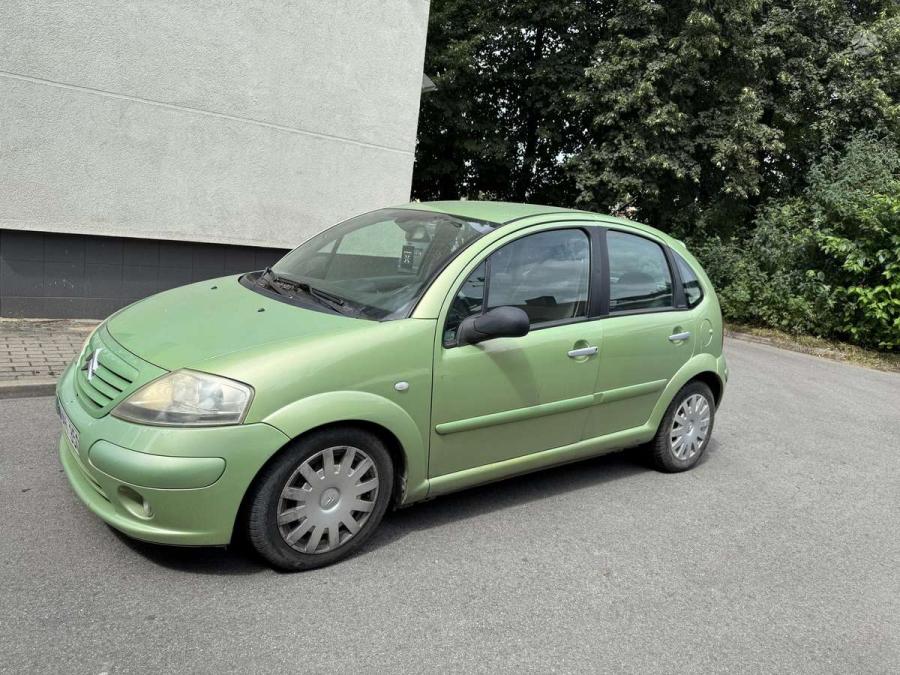 Зеленый Ситроен С3 2004 в Вильнюс, объемом двигателя 1.40 л и пробегом 264 тыс. км за 750 €, фото 3 на AUTOMOTO.COM.LV
