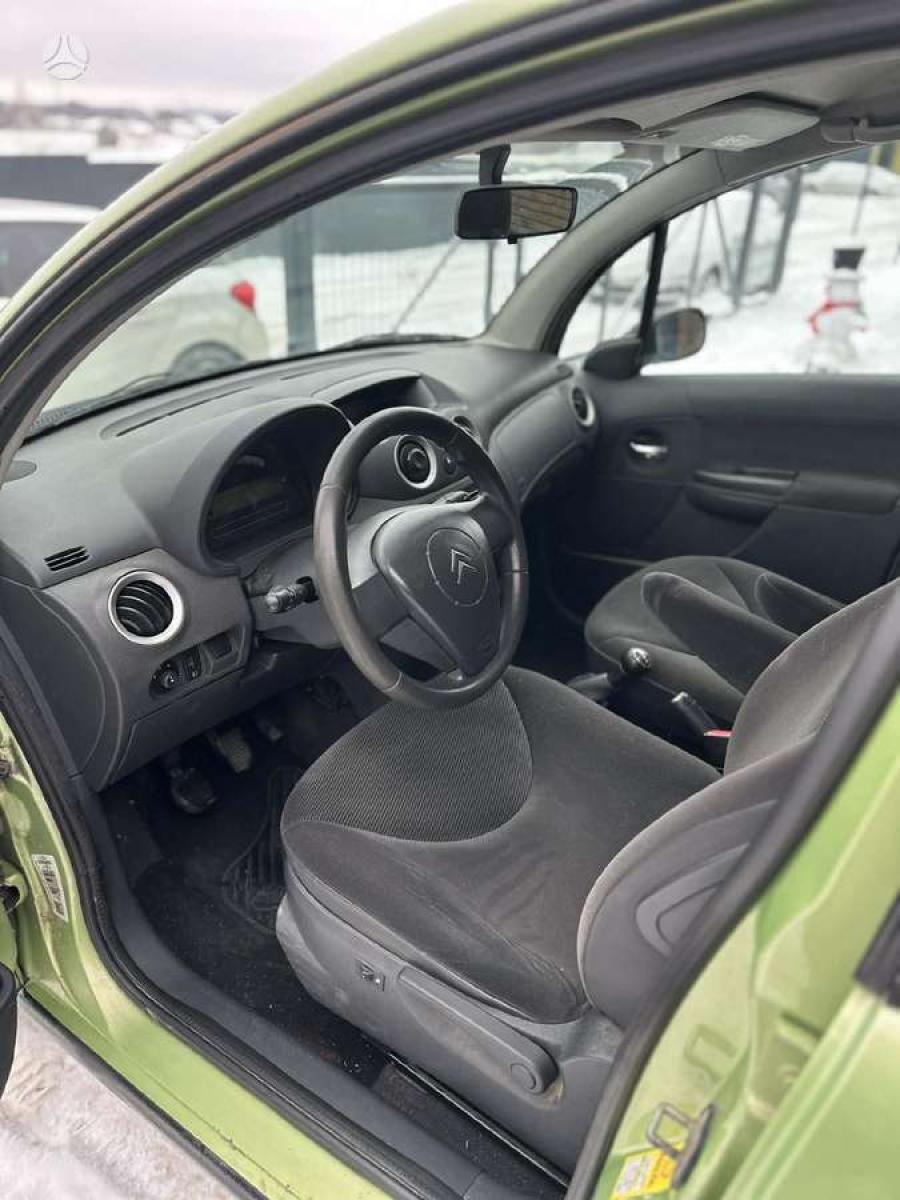Green Citroen C3 2006 in Vilnius, with an engine capacity of 1.36 L and mileage of 161 thousand km for 710 €, photo 14 on AUTOMOTO.COM.LV