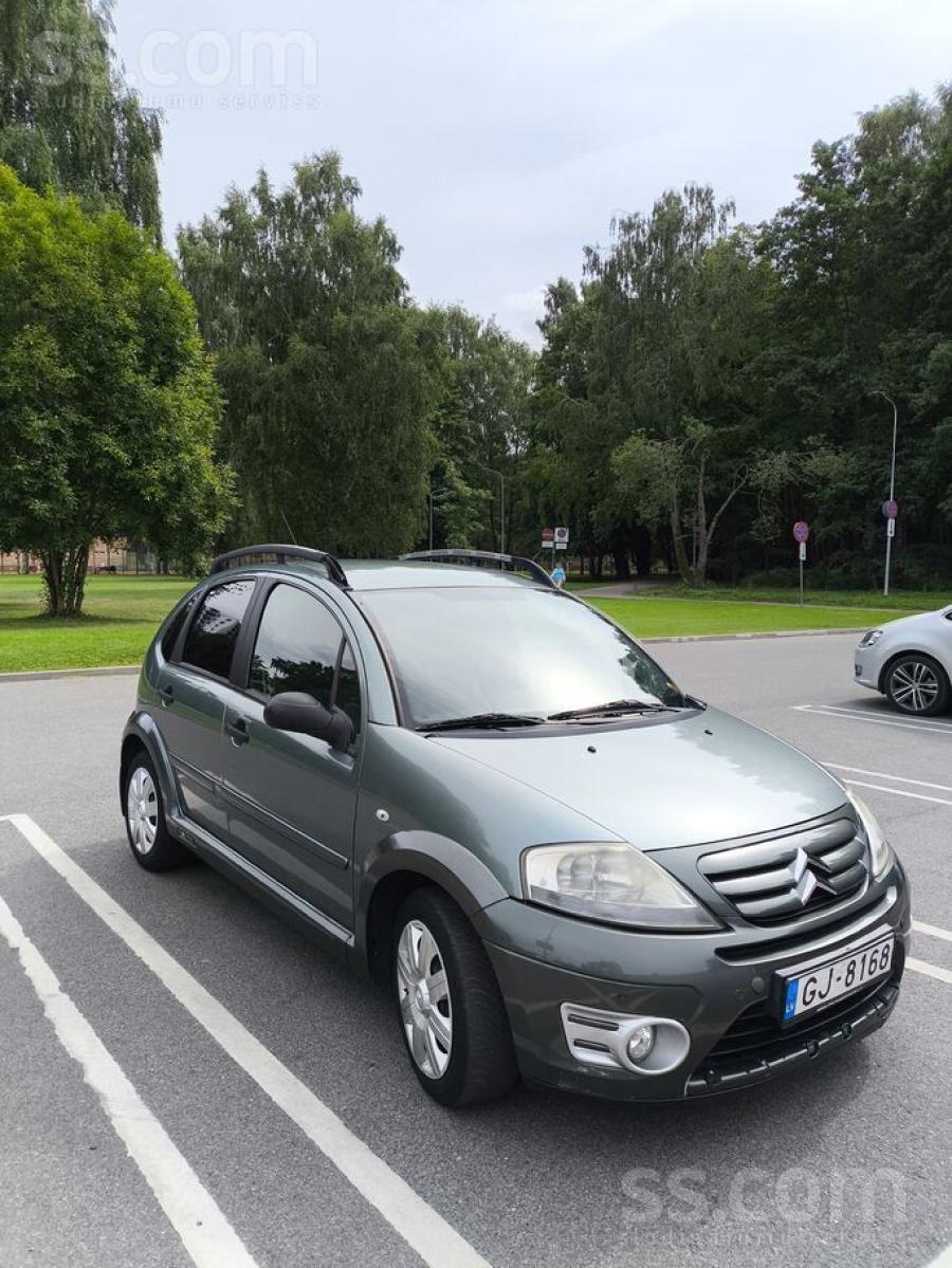 Green Citroen C3 2007 in Riga, with an engine capacity of 1.60 L and mileage of 160 thousand km for 900 €, photo 3 on AUTOMOTO.COM.LV