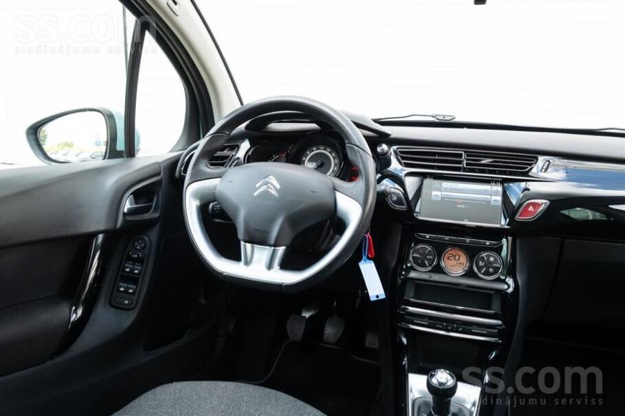 Green Citroen C3 2016 in Riga, with an engine capacity of 1.60 L and mileage of 69 thousand km for 6350 €, photo 10 on AUTOMOTO.COM.LV