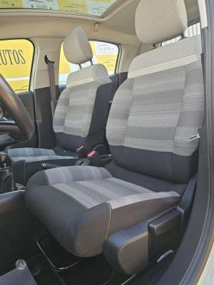Green Citroen C3 2017 in Siauliai, with an engine capacity of 1.20 L and mileage of 196 thousand km for 4950 €, photo 16 on AUTOMOTO.COM.LV