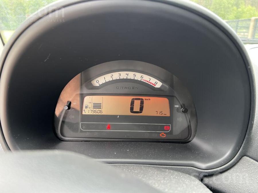 Zaļš Citroen C3 2008 Rīga, ar dzinēja tilpumu 1.60 L un nobraukumu 180 tūkst. km par 270 €, foto 9 vietnē AUTOMOTO.COM.LV
