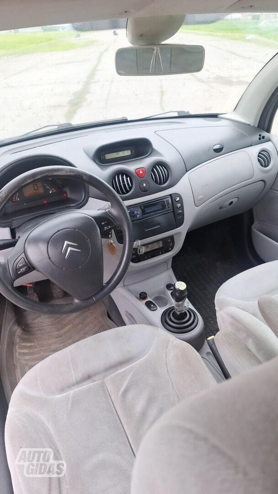 Grey Citroen C3 2002 in Sakiai, with an engine capacity of 1.40 L and mileage of 334 thousand km for 850 €, photo 6 on AUTOMOTO.COM.LV