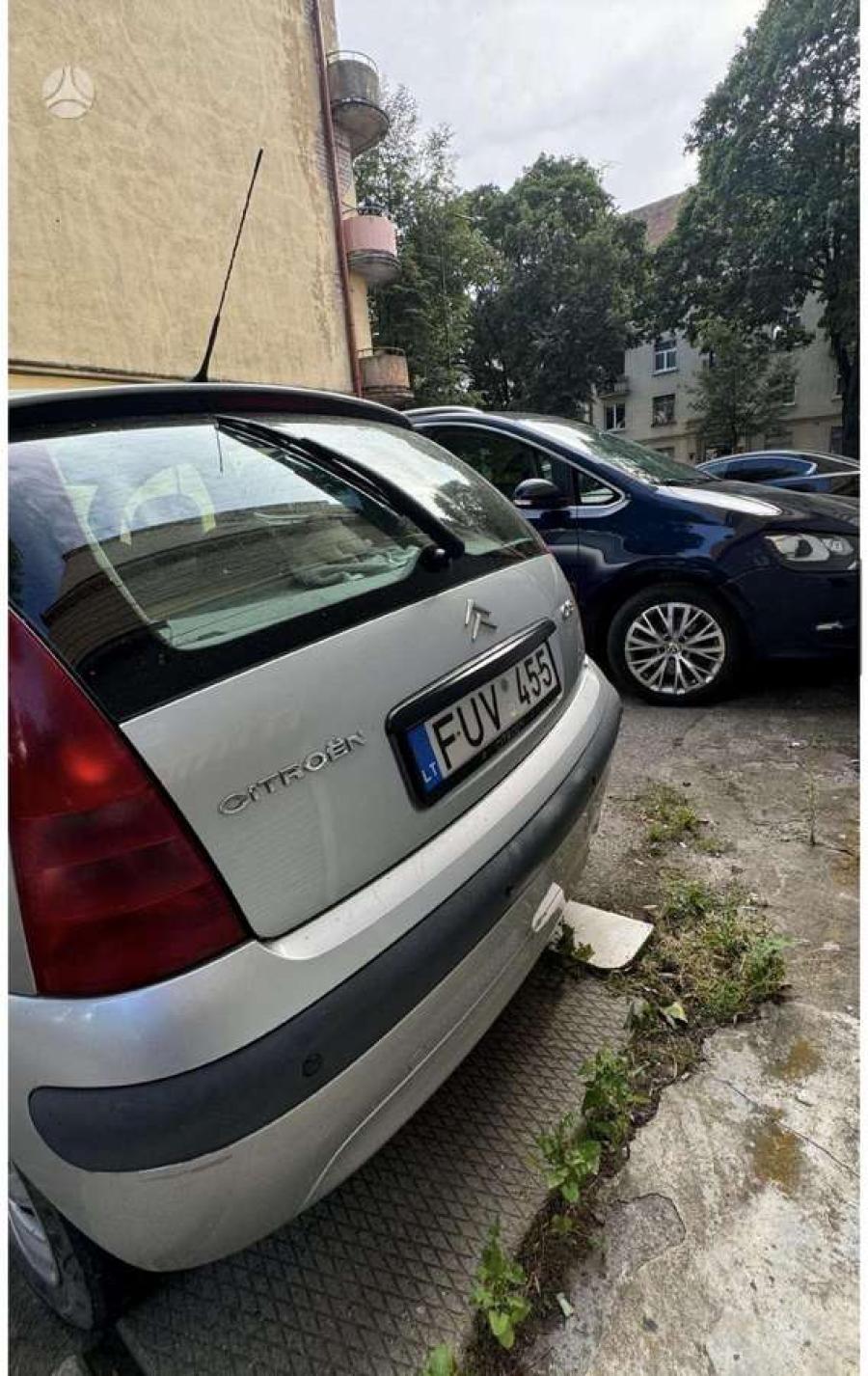 Grey Citroen C3 2002 in Kaunas, with an engine capacity of 1.36 L and mileage of 160 thousand km for 950 €, photo 8 on AUTOMOTO.COM.LV