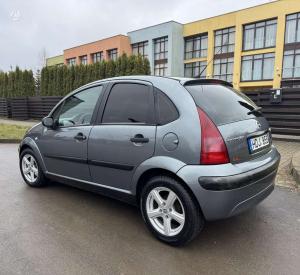 Pelēks Citroen C3 2004 Viļņa, ar dzinēja tilpumu 1.36 L un nobraukumu 177 tūkst. km par 1850 €, foto 3 vietnē AUTOMOTO.COM.LV