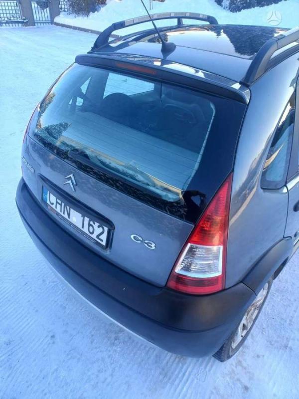 Pelēks Citroen C3 2004 Šauļi, ar dzinēja tilpumu 1.36 L un nobraukumu 151 tūkst. km par 1750 €, foto 5 vietnē AUTOMOTO.COM.LV
