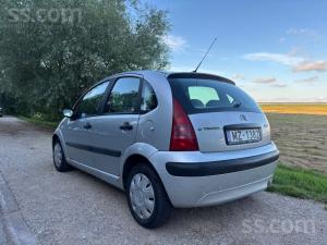 Pelēks Citroen C3 2004 Liepāja, ar dzinēja tilpumu 1.40 L un nobraukumu 180 tūkst. km par 500 €, foto 4 vietnē AUTOMOTO.COM.LV