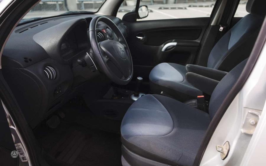 Pelēks Citroen C3 2004 Viļņa, ar dzinēja tilpumu 1.36 L un nobraukumu 143 tūkst. km par 1450 €, foto 16 vietnē AUTOMOTO.COM.LV