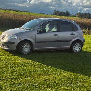 Pelēks Citroen C3 2004 Tallina, ar dzinēja tilpumu 1.40 L un nobraukumu 200 tūkst. km par 500 €, foto 5 vietnē AUTOMOTO.COM.LV