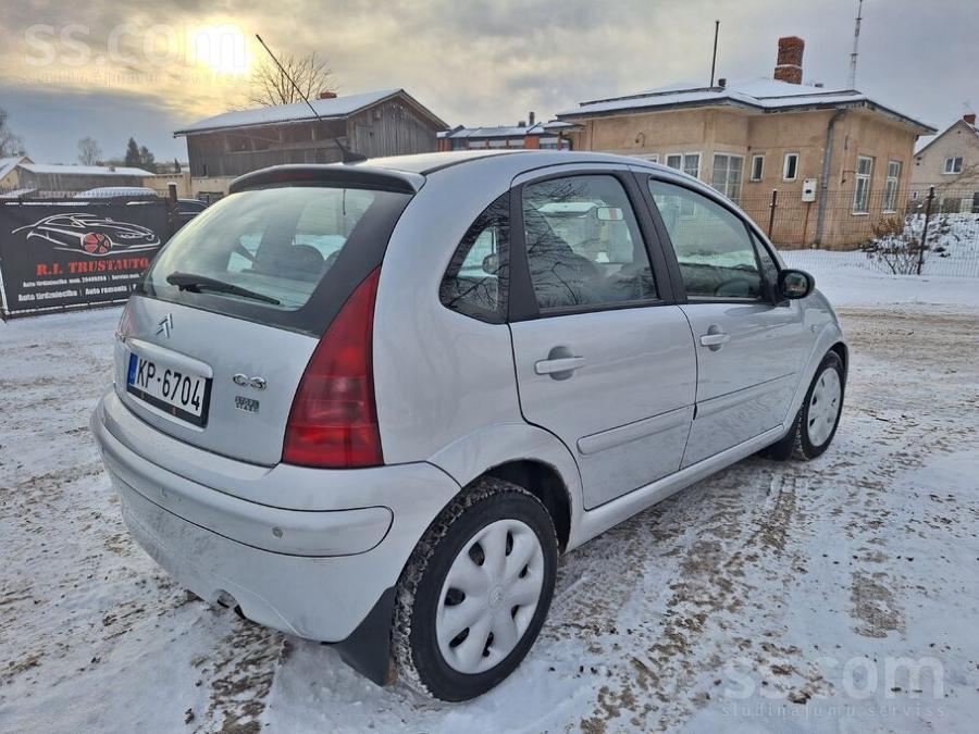 Grey Citroen C3 2005 in Valmiera, with an engine capacity of 1.40 L and mileage of 212 thousand km for 1200 €, photo 5 on AUTOMOTO.COM.LV