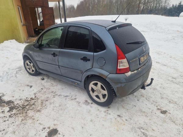 Grey Citroen C3 2006 in Moletai, with an engine capacity of 1.60 L and mileage of 209 thousand km for 1500 €, photo 3 on AUTOMOTO.COM.LV