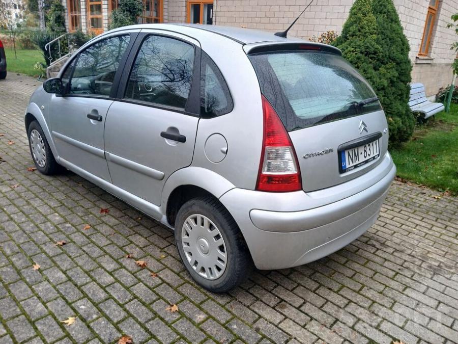 Pelēks Citroen C3 2008 Rīga, ar dzinēja tilpumu 1.40 L un nobraukumu 130 tūkst. km par 1800 €, foto 4 vietnē AUTOMOTO.COM.LV