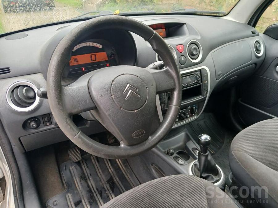 Pelēks Citroen C3 2008 Rīga, ar dzinēja tilpumu 1.40 L un nobraukumu 130 tūkst. km par 1800 €, foto 5 vietnē AUTOMOTO.COM.LV