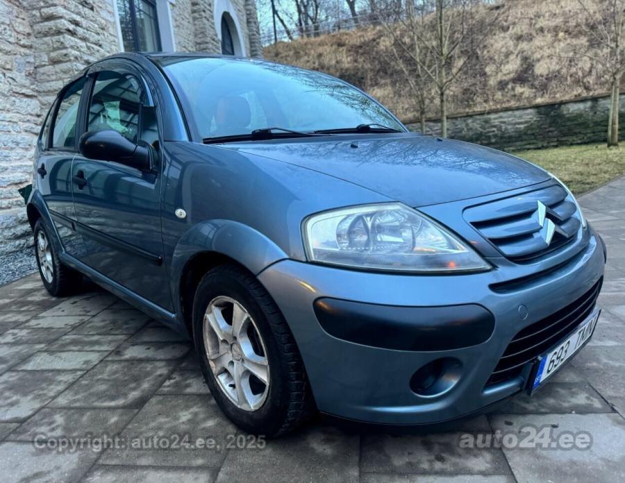 Pelēks Citroen C3 2009 Tallina, ar dzinēja tilpumu 1.60 L un nobraukumu 74 tūkst. km par 1499 €, foto 2 vietnē AUTOMOTO.COM.LV
