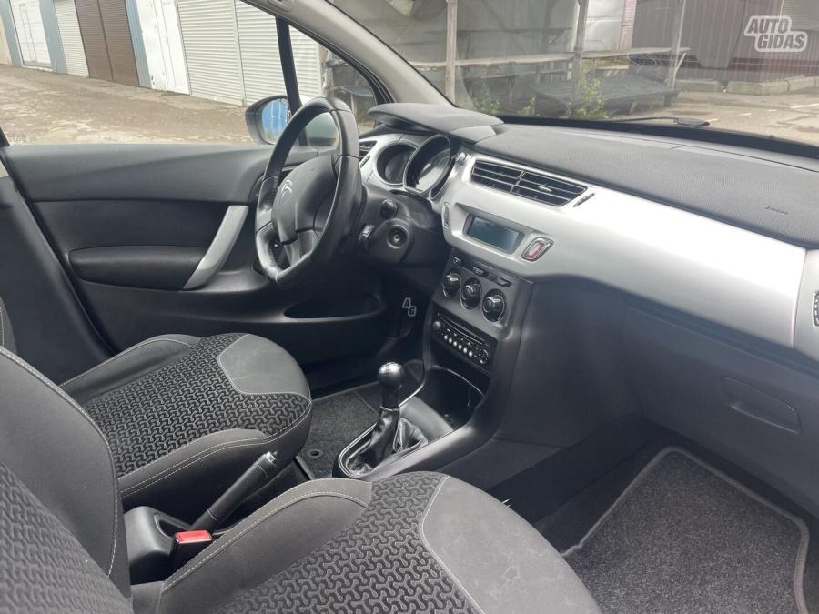 Grey Citroen C3 2011 in Panevezys, with an engine capacity of 1.60 L and mileage of 204 thousand km for 2650 €, photo 7 on AUTOMOTO.COM.LV