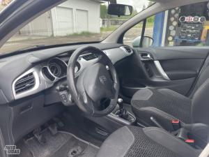 Grey Citroen C3 2011 in Panevezys, with an engine capacity of 1.60 L and mileage of 204 thousand km for 2650 €, photo 9 on AUTOMOTO.COM.LV
