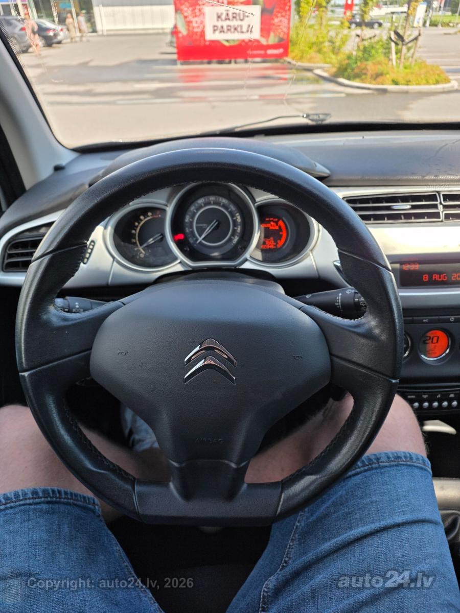 Pelēks Citroen C3 2011 Tallina, ar dzinēja tilpumu 1.40 L un nobraukumu 151 tūkst. km par 3300 €, foto 3 vietnē AUTOMOTO.COM.LV