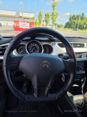 Pelēks Citroen C3 2011 Tallina, ar dzinēja tilpumu 1.40 L un nobraukumu 151 tūkst. km par 3300 €, foto 9 vietnē AUTOMOTO.COM.LV