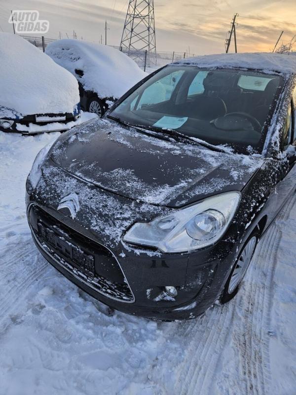 Pelēks Citroen C3 2013 Kluonaliai, ar dzinēja tilpumu 1.60 L un nobraukumu 190 tūkst. km par 3199 €, foto 2 vietnē AUTOMOTO.COM.LV