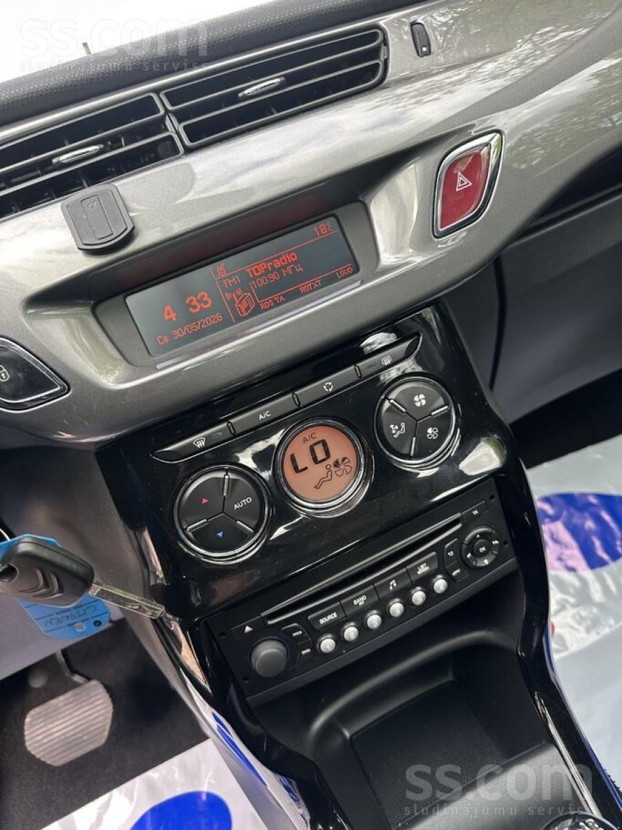 Grey Citroen C3 2013 in Cesis, with an engine capacity of 1.60 L and mileage of 0 thousand km for 6200 €, photo 13 on AUTOMOTO.COM.LV