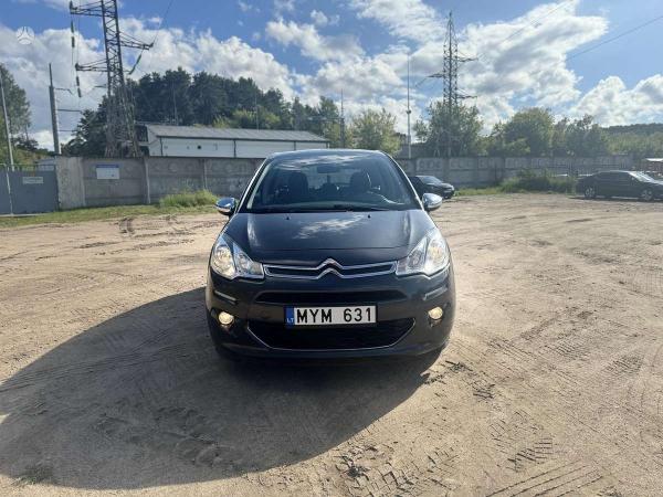 Pelēks Citroen C3 2014 Viļņa, ar dzinēja tilpumu 1.20 L un nobraukumu 150 tūkst. km par 3999 €, foto 2 vietnē AUTOMOTO.COM.LV