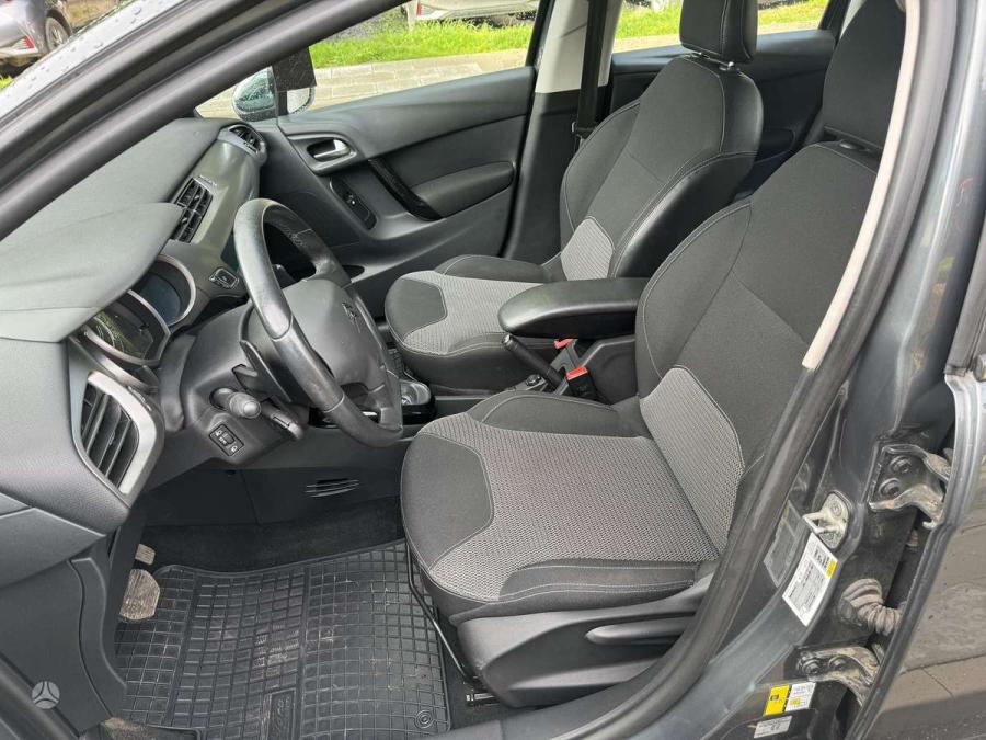 Pelēks Citroen C3 2014 Viļņa, ar dzinēja tilpumu 1.20 L un nobraukumu 150 tūkst. km par 3999 €, foto 10 vietnē AUTOMOTO.COM.LV
