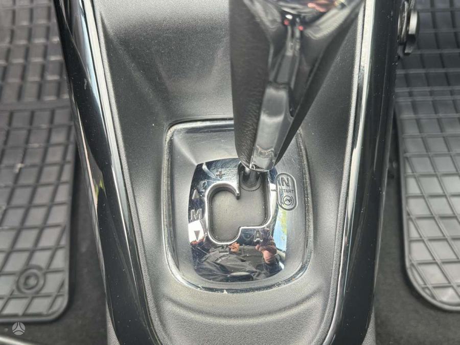 Pelēks Citroen C3 2014 Viļņa, ar dzinēja tilpumu 1.20 L un nobraukumu 150 tūkst. km par 3999 €, foto 12 vietnē AUTOMOTO.COM.LV