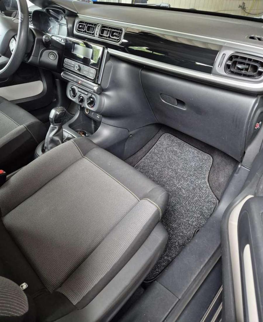 Grey Citroen C3 2017 in Silute, with an engine capacity of 1.20 L and mileage of 112 thousand km for 4450 €, photo 12 on AUTOMOTO.COM.LV