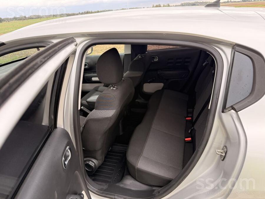 Grey Citroen C3 2017 in Bauska, with an engine capacity of 1.60 L and mileage of 176 thousand km for 5900 €, photo 8 on AUTOMOTO.COM.LV