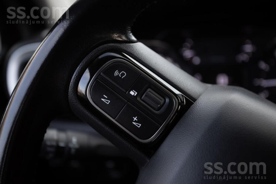 Pelēks Citroen C3 2018 Jelgava, ar dzinēja tilpumu 1.20 L un nobraukumu 98 tūkst. km par 7600 €, foto 19 vietnē AUTOMOTO.COM.LV