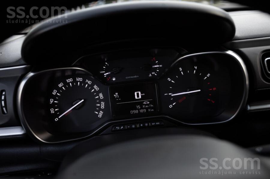 Pelēks Citroen C3 2018 Jelgava, ar dzinēja tilpumu 1.20 L un nobraukumu 98 tūkst. km par 7600 €, foto 22 vietnē AUTOMOTO.COM.LV