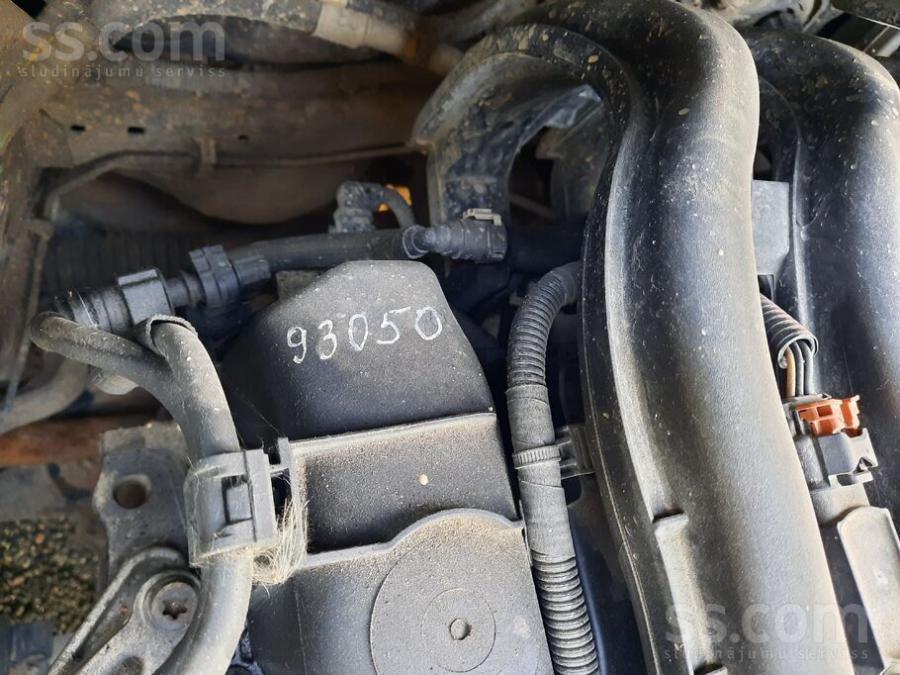 Grey Citroen C3 2018 in Jelgava, with an engine capacity of 1.20 L and mileage of 117 thousand km for 5700 €, photo 7 on AUTOMOTO.COM.LV