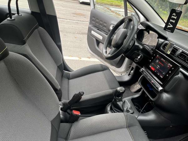 Citroen C3 2018 in Vilnius on AUTOMOTO.COM.LV Grey Citroen C3 2018 in Vilnius, with an engine capacity of 1.20 L and mileage of 140 thousand km for 5200 €, photo 4 on AUTOMOTO.COM.LV