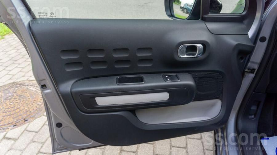 Pelēks Citroen C3 2019 Rīga, ar dzinēja tilpumu 1.50 L un nobraukumu 154 tūkst. km par 7190 €, foto 24 vietnē AUTOMOTO.COM.LV