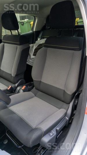 Pelēks Citroen C3 2019 Rīga, ar dzinēja tilpumu 1.50 L un nobraukumu 154 tūkst. km par 7190 €, foto 25 vietnē AUTOMOTO.COM.LV