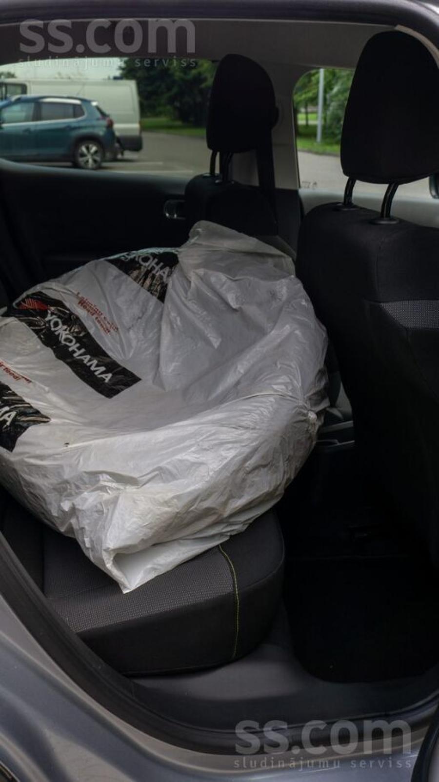 Pelēks Citroen C3 2019 Rīga, ar dzinēja tilpumu 1.50 L un nobraukumu 154 tūkst. km par 7190 €, foto 27 vietnē AUTOMOTO.COM.LV