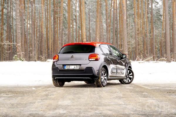 Grey Citroen C3 2021 in Riga, with an engine capacity of 1.20 L and mileage of 27 thousand km for 14890 €, photo 5 on AUTOMOTO.COM.LV
