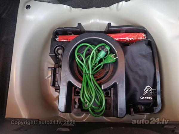 Pelēks Citroen C3 2021 Veru, ar dzinēja tilpumu 1.20 L un nobraukumu 19 tūkst. km par 12000 €, foto 5 vietnē AUTOMOTO.COM.LV