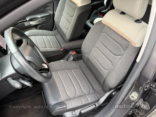 Grey Citroen C3 2022 in Tallinn, with an engine capacity of 1.20 L and mileage of 93 thousand km for 11900 €, photo 9 on AUTOMOTO.COM.LV