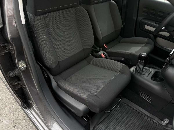 Pelēks Citroen C3 2024 Viļņa, ar dzinēja tilpumu 1.20 L un nobraukumu 12 tūkst. km par 10450 €, foto 10 vietnē AUTOMOTO.COM.LV